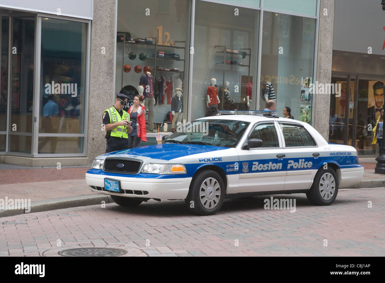 Boston police department Banque de photographies et d’images à haute ...