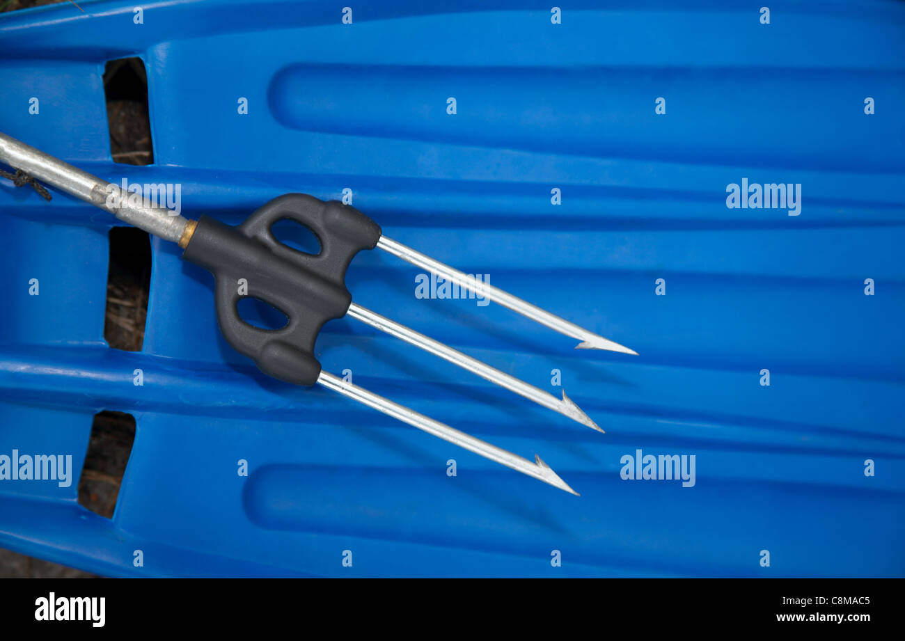 D'un fusil harpon sous-marine sur un pied d'arrière-plan du Photo Stock ...