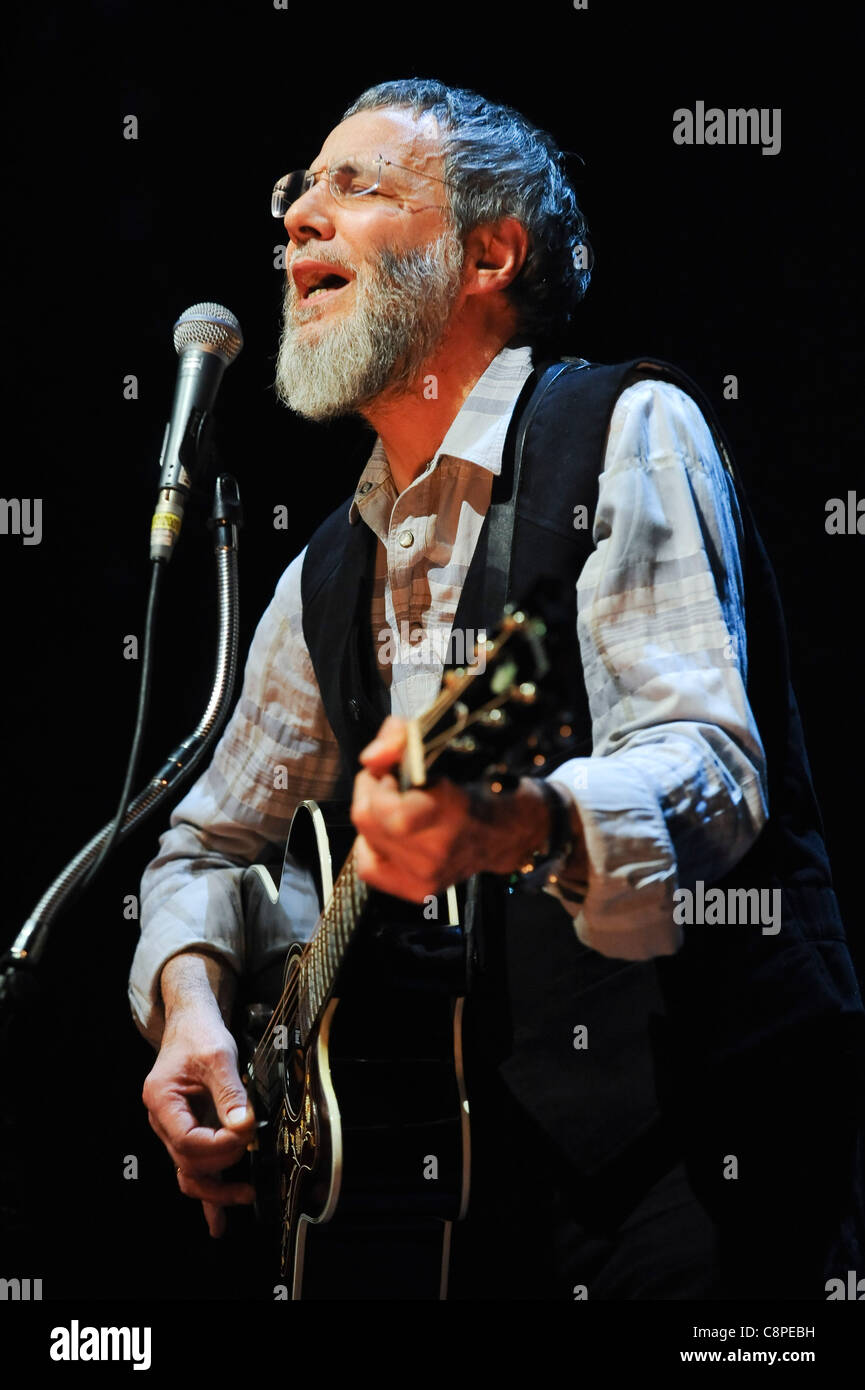 Yusuf islam Banque de photographies et d’images à haute résolution - Alamy
