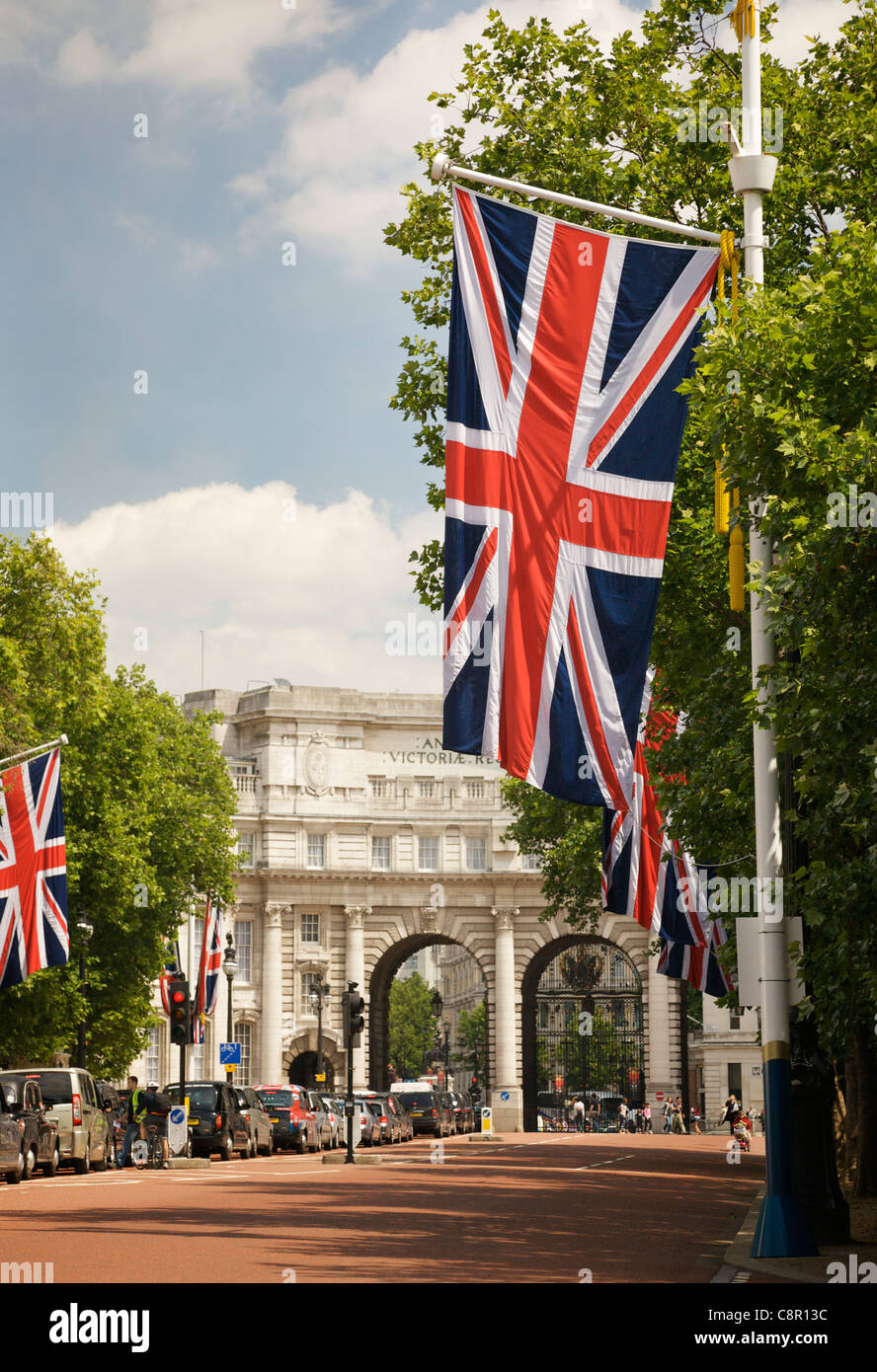 Drapeaux anglais de londres Banque de photographies et d’images à haute ...