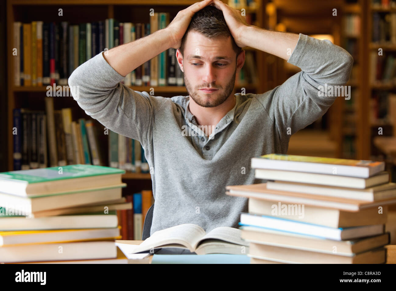Élève Fatigué Banque d'image et photos - Alamy