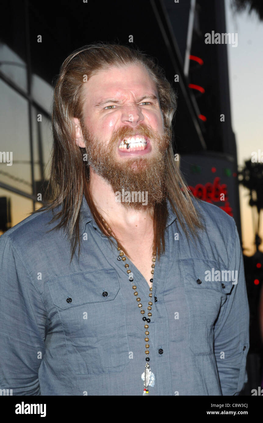 Ryan Hurst Aux Arrivées Pour Sons Of Anarchy Saison 3 Blu Raydvd Fête
