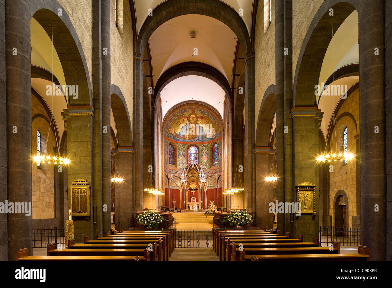 Abbaye maria laach Banque de photographies et d’images à haute ...