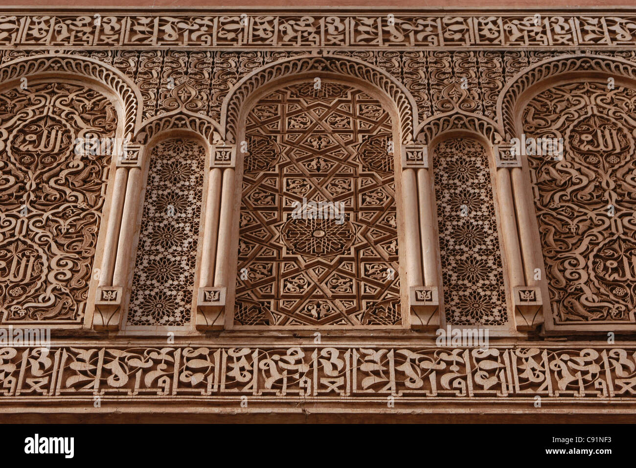 La sculpture sur pierre couverts le mausolée du Sultan Ahmad al-Mansur ...