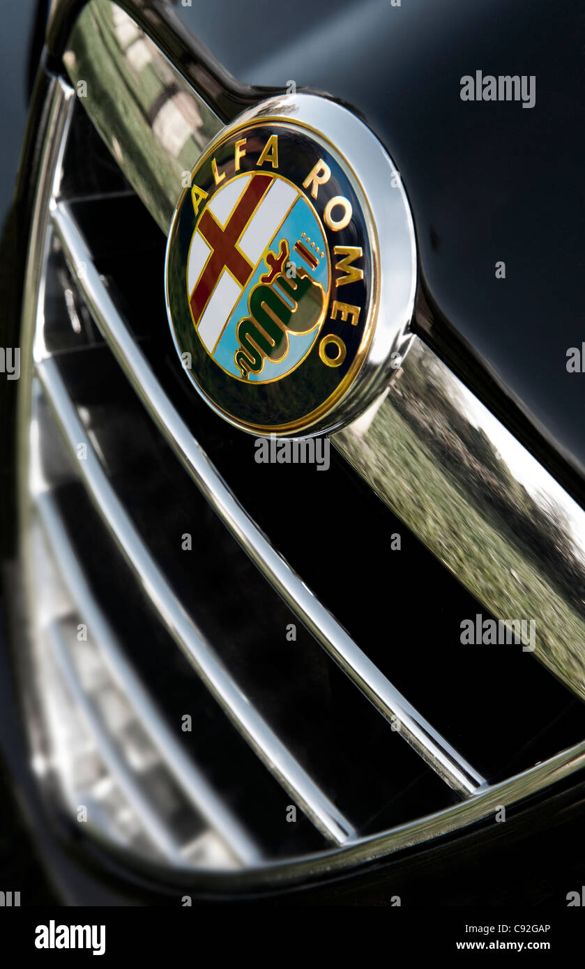 Calandre emblème Banque de photographies et d’images à haute résolution ...