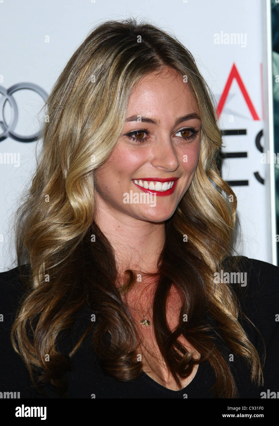 Elizabeth masucci shame gala premiere Banque de photographies et d ...