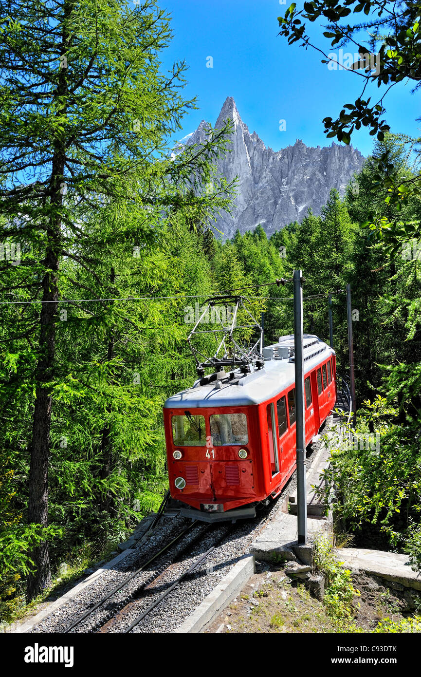 Train du montenvers Banque de photographies et d’images à haute ...
