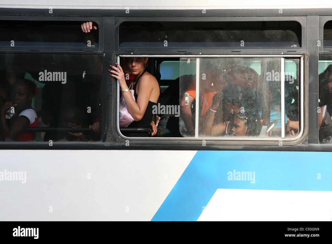 Cuba autobus bus Banque de photographies et d’images à haute résolution ...