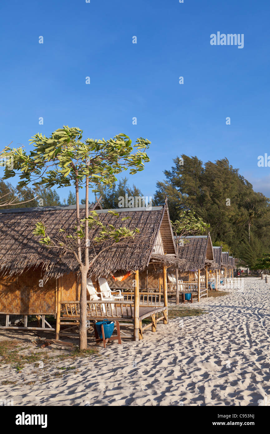 Koh lipe bungalow Banque de photographies et d’images à haute ...