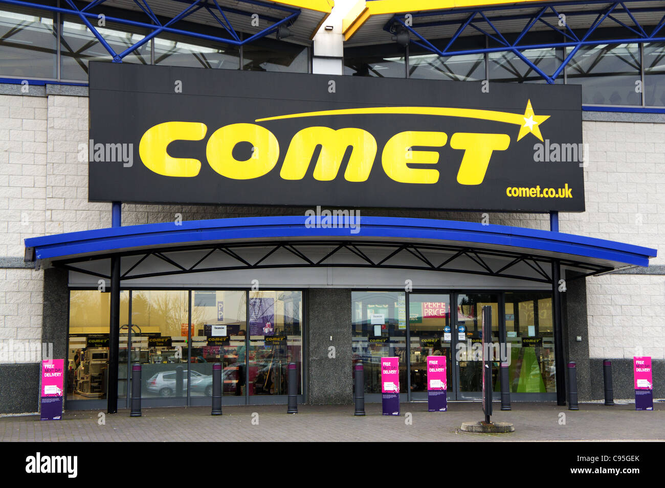 Comet electrical store Banque de photographies et d’images à haute ...