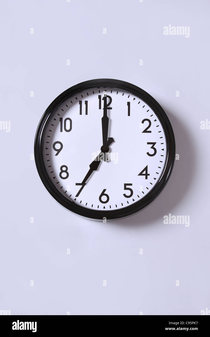 7pm clock Banque de photographies et d’images à haute résolution - Alamy