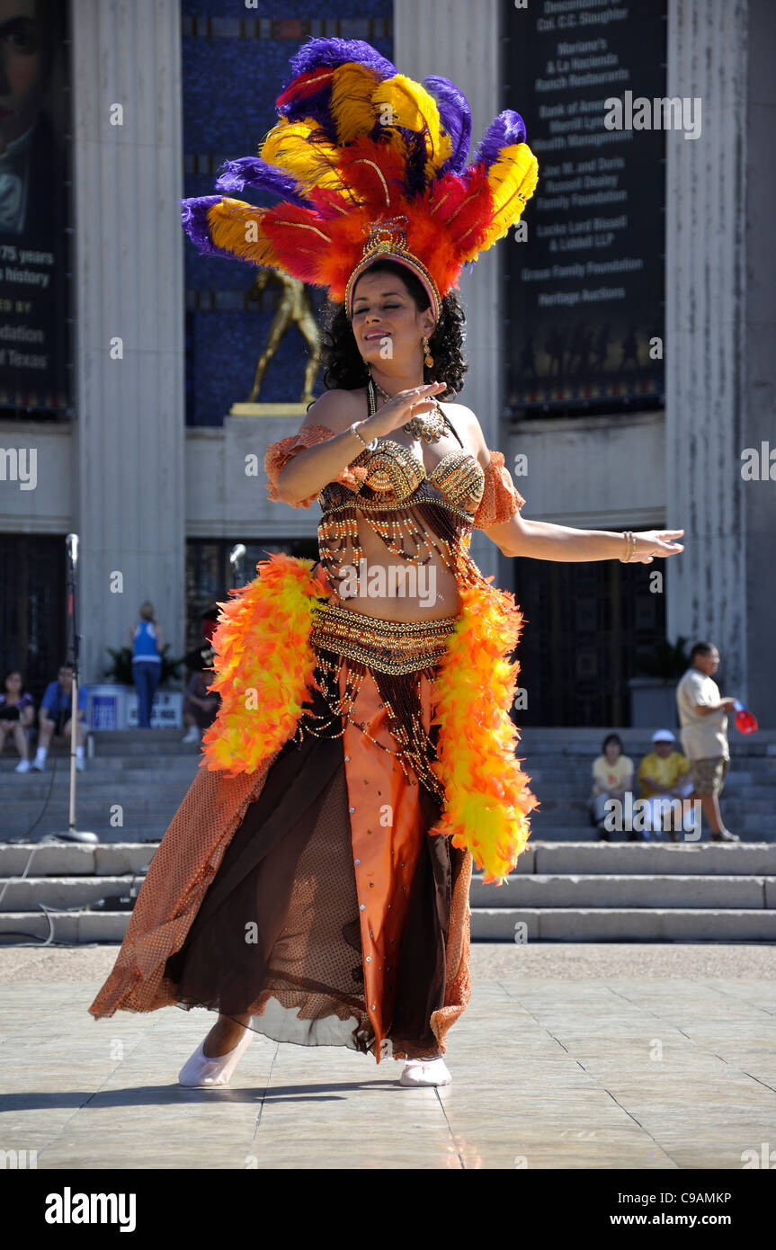 Morocco belly dancer Banque de photographies et d’images à haute ...