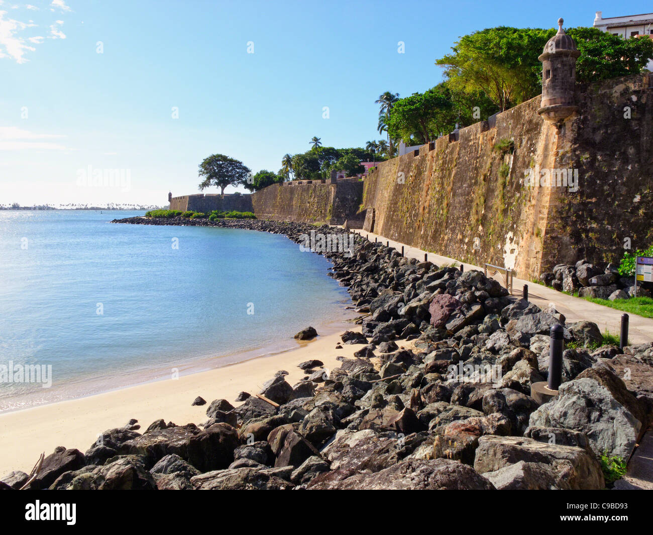 Vieux mur de san juan puerto rico Banque de photographies et d’images à ...
