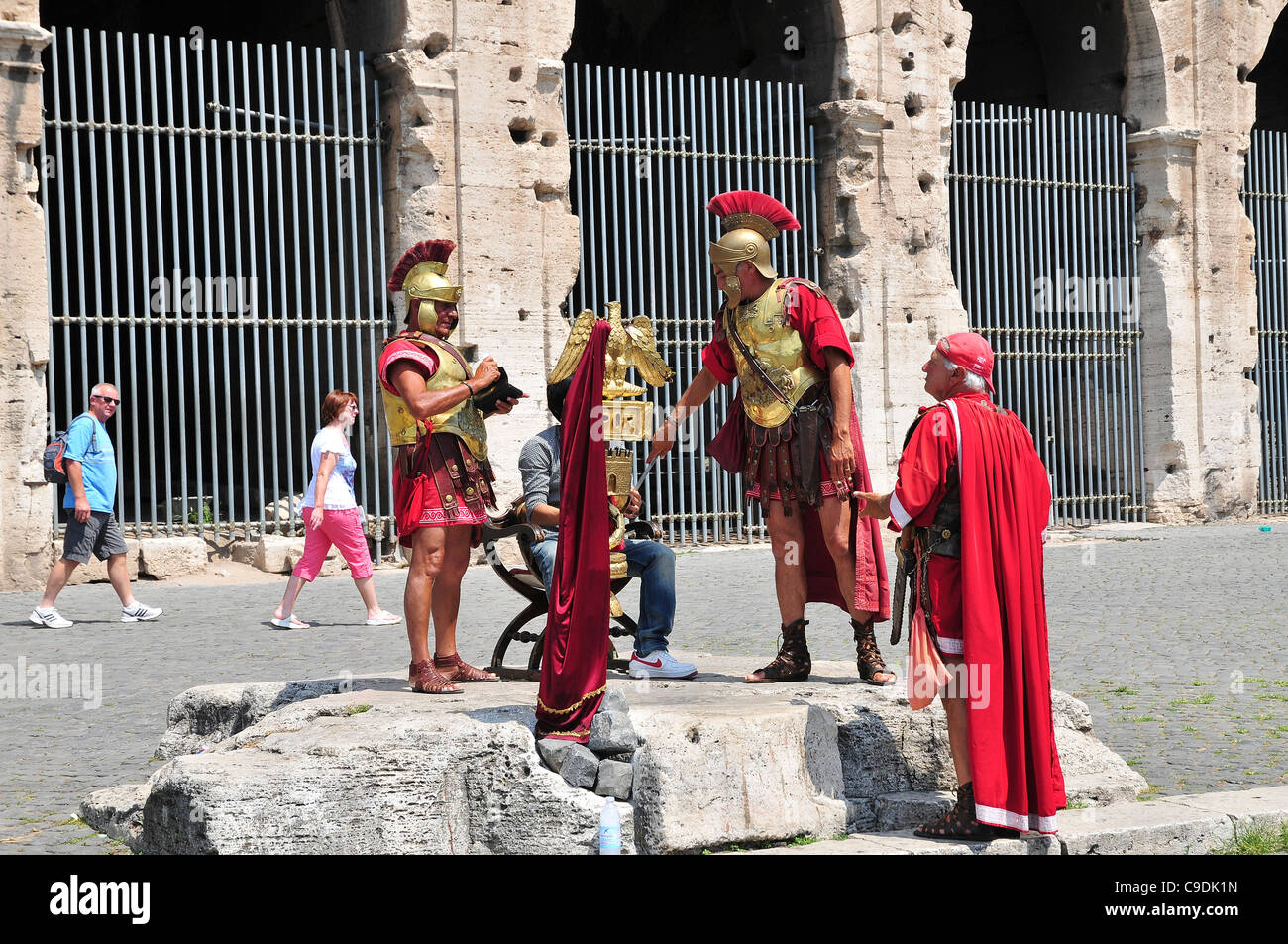 Gladiateurs colisée rome Banque de photographies et d’images à haute résolution - Alamy