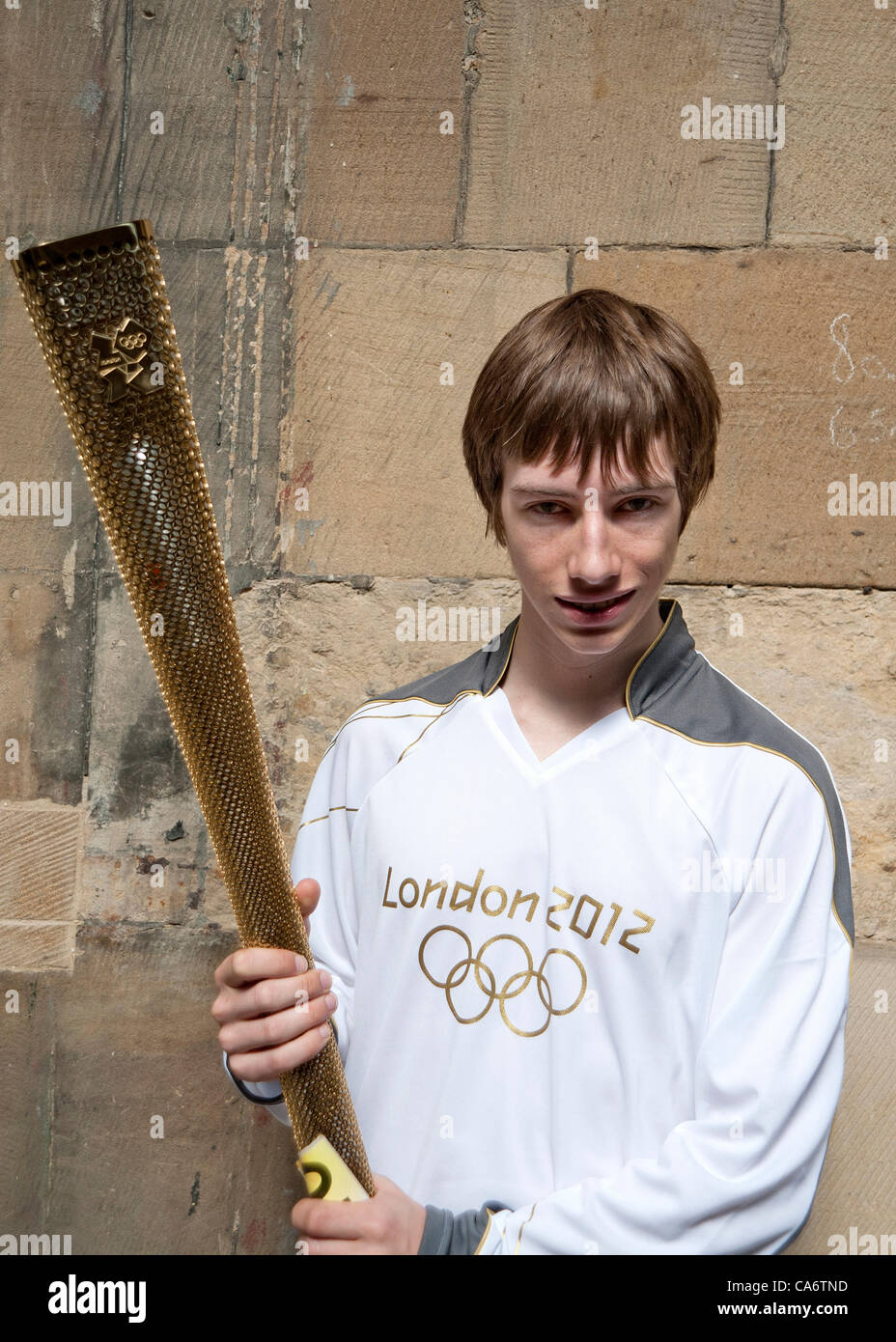 Le lundi 18 mai. Juin 2012. 20 ans Max Strachan photographiée avec le ...