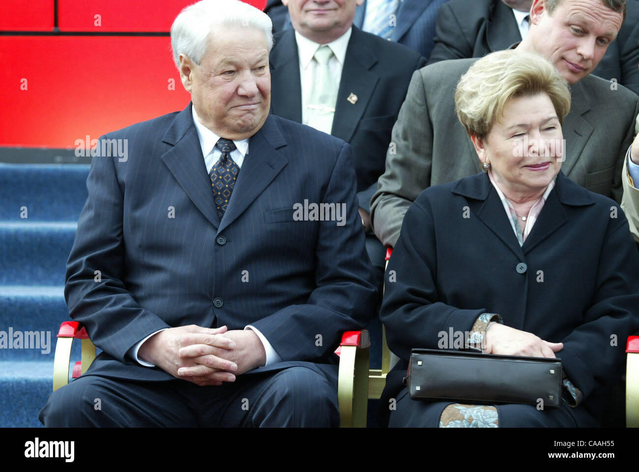 Premier président russe Boris Eltsine avec son épouse Naina Yeltsina ...