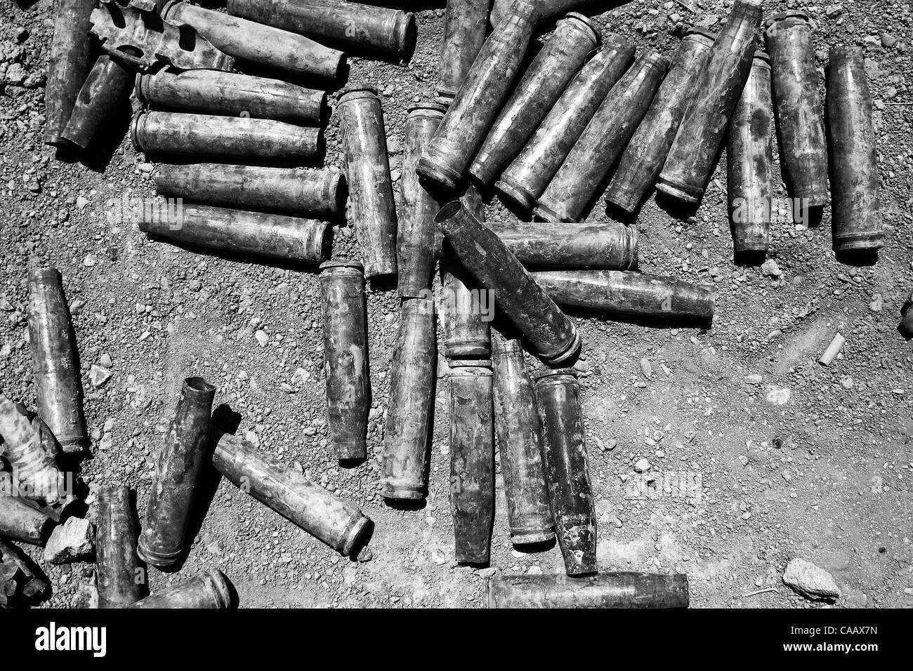 Abandonded de munitions, d'armes, missiles et même jeter dans les ...