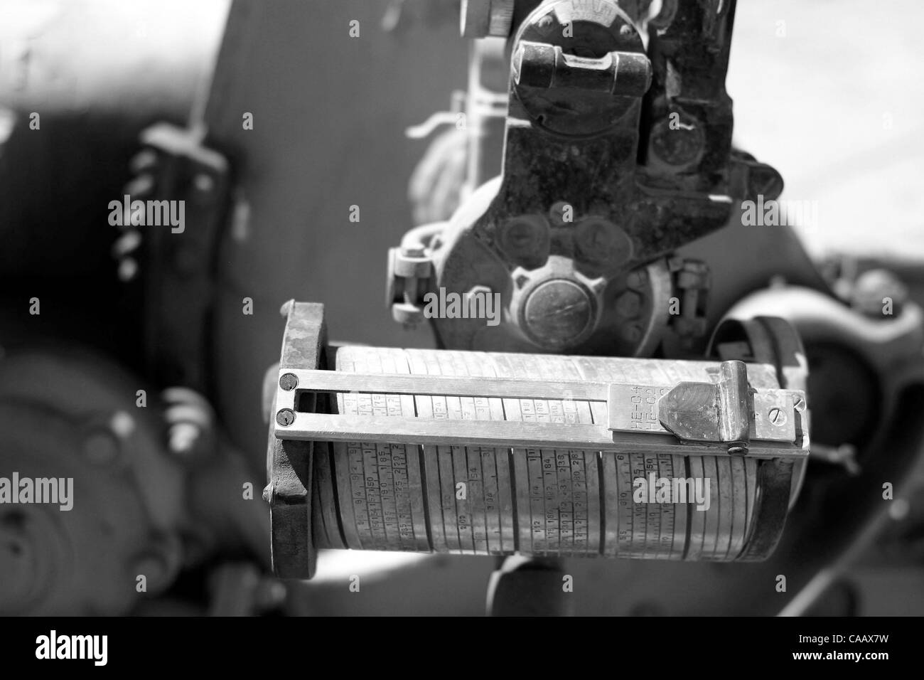 Détails de l'artillerie sur le terrain. Abandonded de munitions, d ...