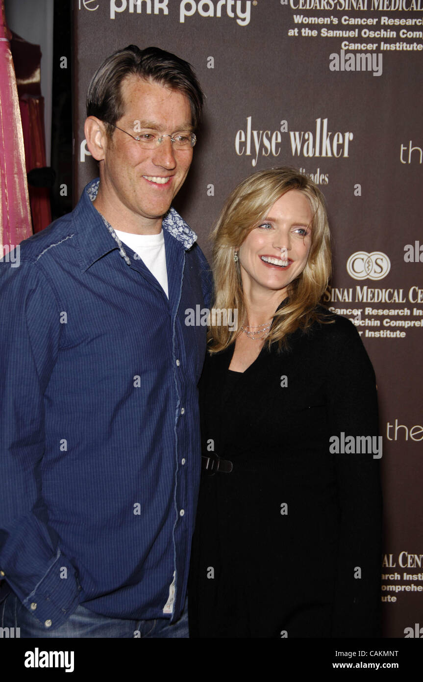 Courtney thorne smith and roger fishman Banque de photographies et d ...