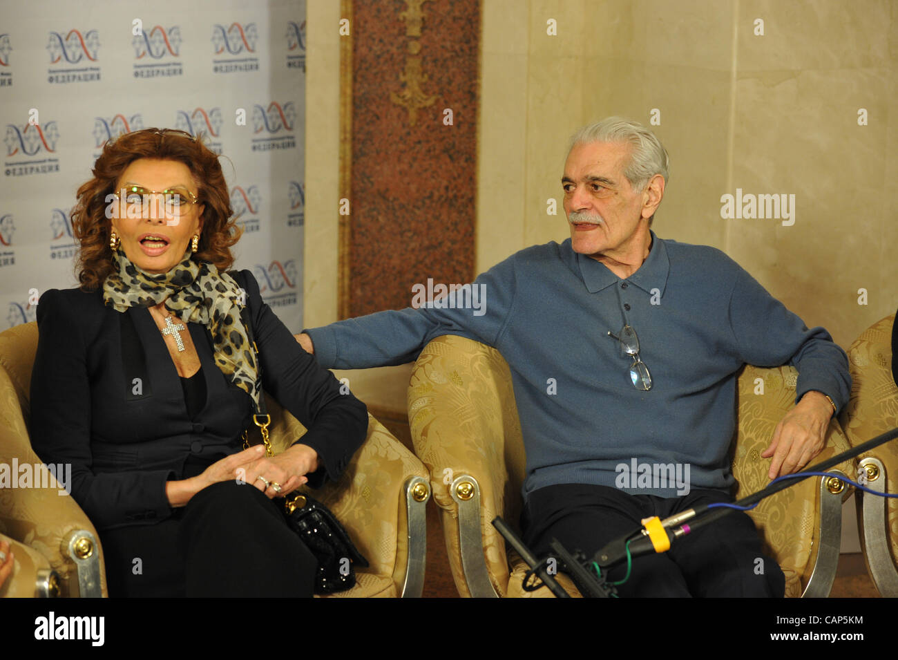 31 mars 2012 - Moscou, Russie - stars de cinéma Sophia Loren, Omar ...