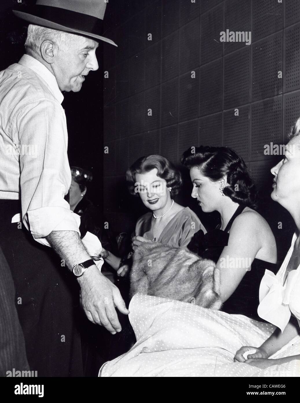 Arlene dahl Banque de photographies et d’images à haute résolution - Alamy