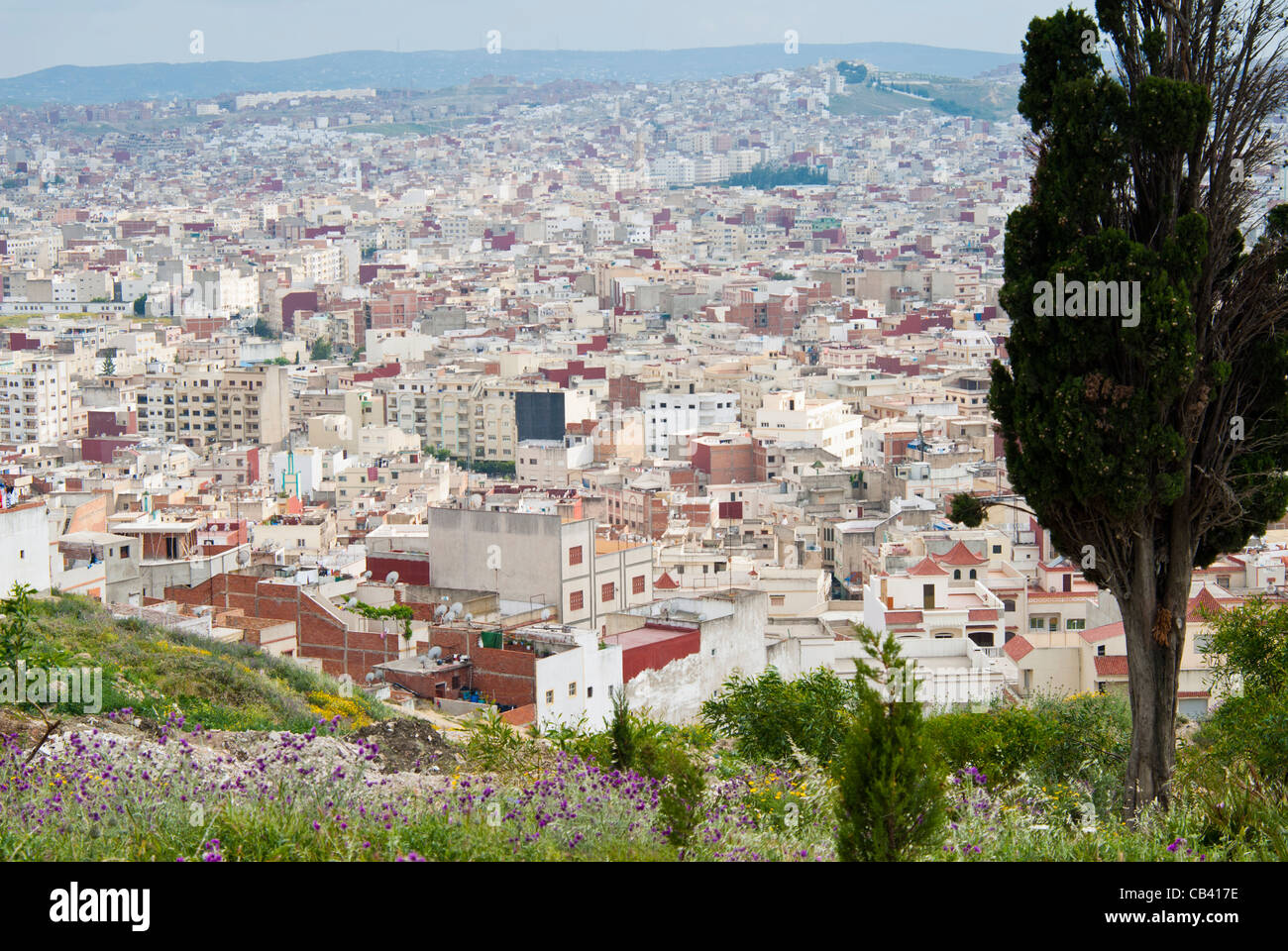 Vue de Tanger à partir de la colline de Charf, Tanger, Maroc, Afrique ...