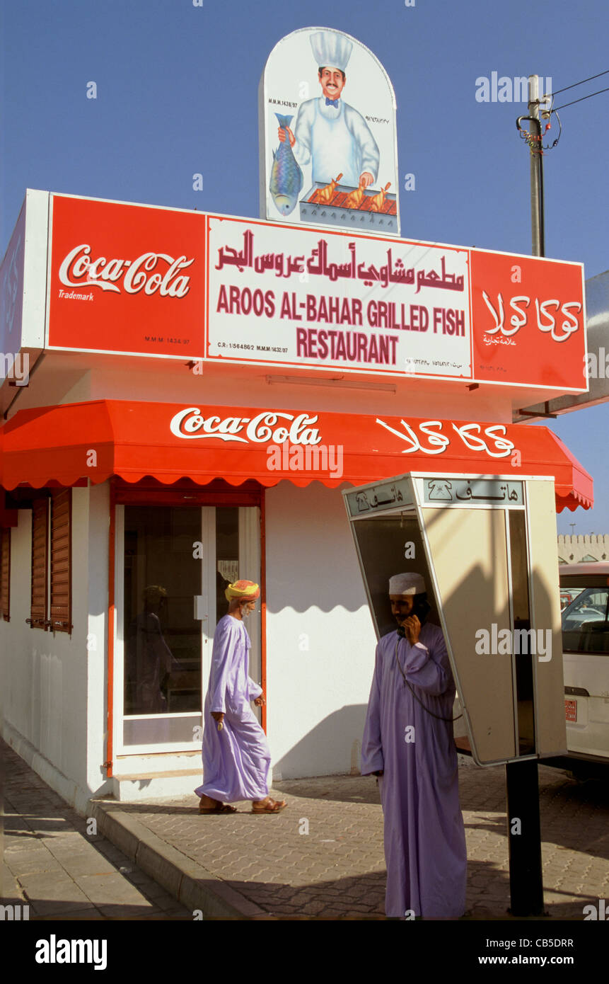 Coca cola arabe Banque de photographies et d’images à haute résolution ...