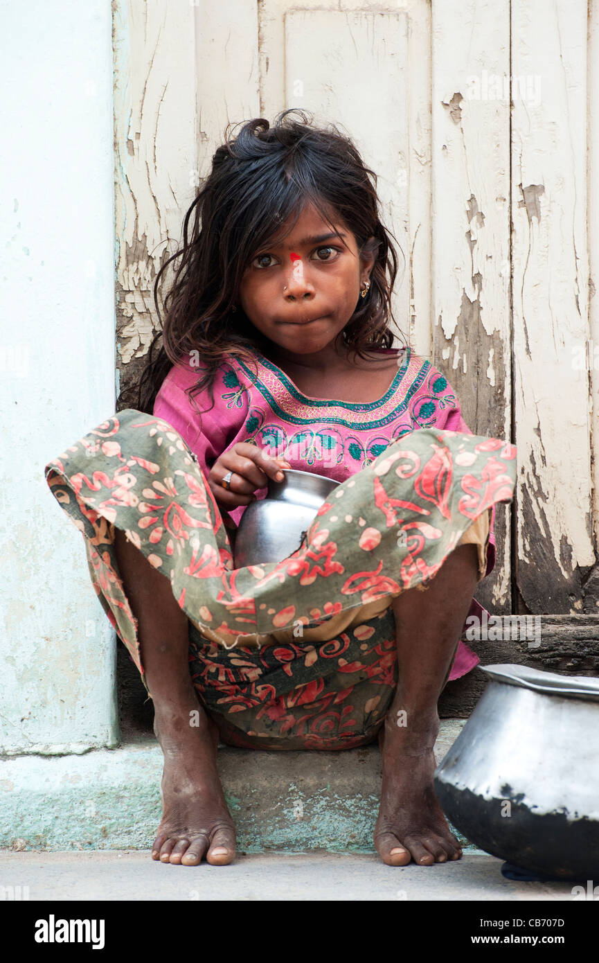 Poor Beggars Begging In The Street Banque De Photographies Et Dimages