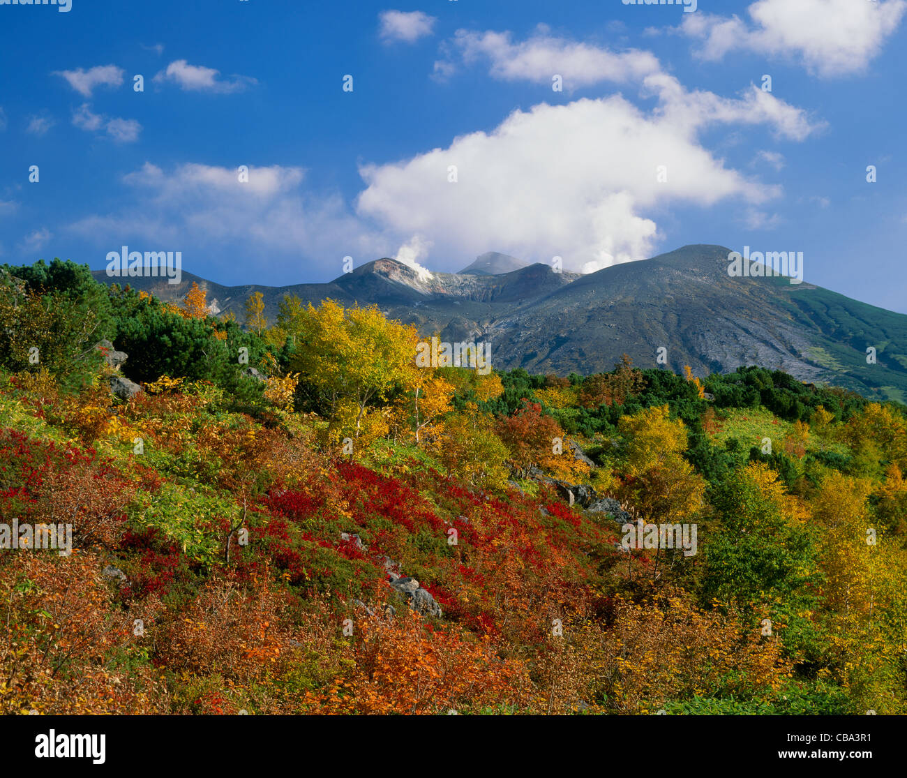 Mount tokachi Banque de photographies et d’images à haute résolution ...