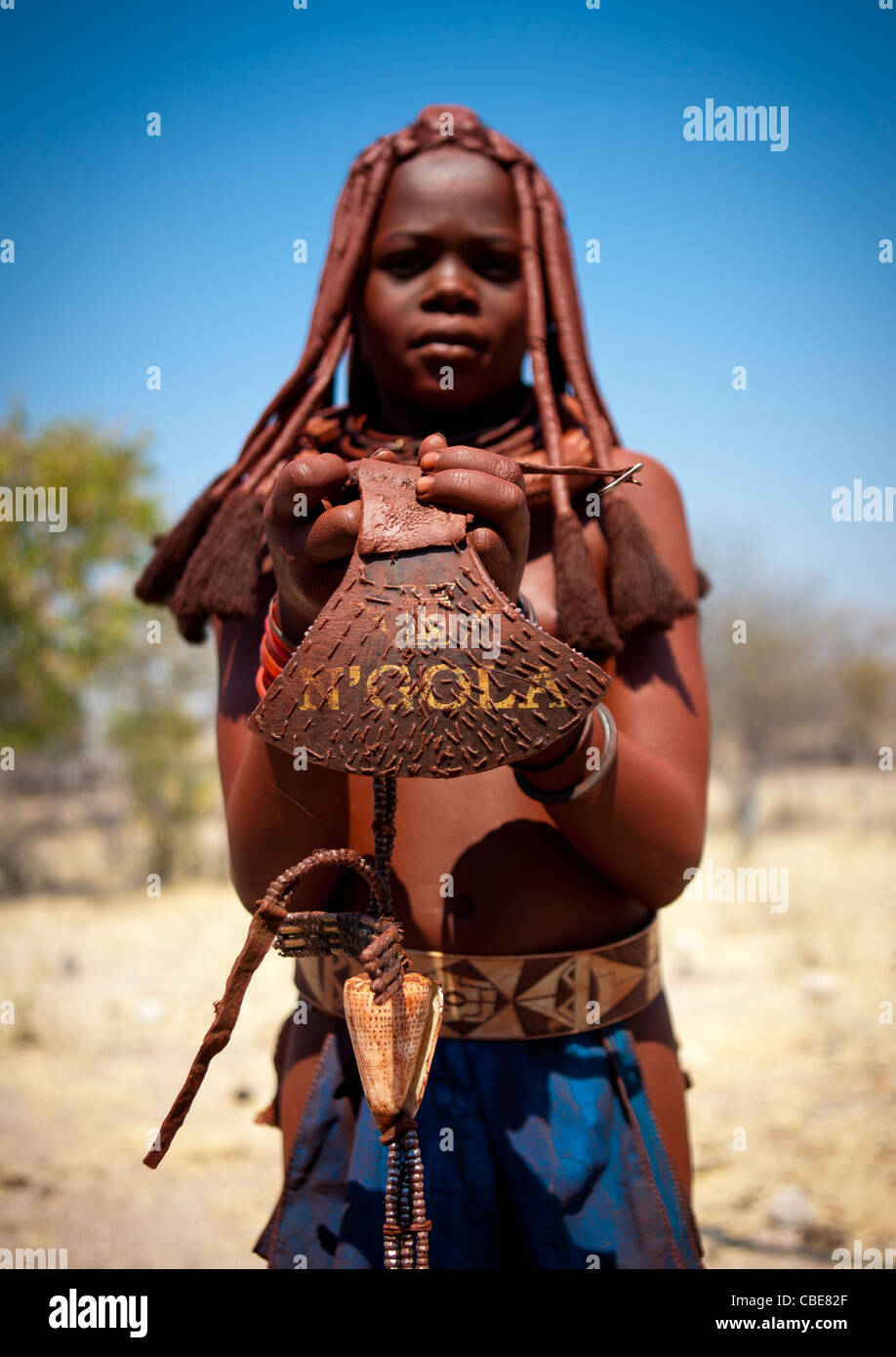 Fille himba Banque de photographies et d’images à haute résolution - Alamy