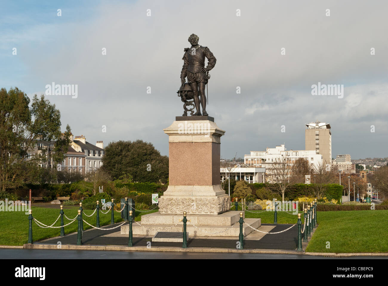 Sir francis drake statue Banque de photographies et d’images à haute ...