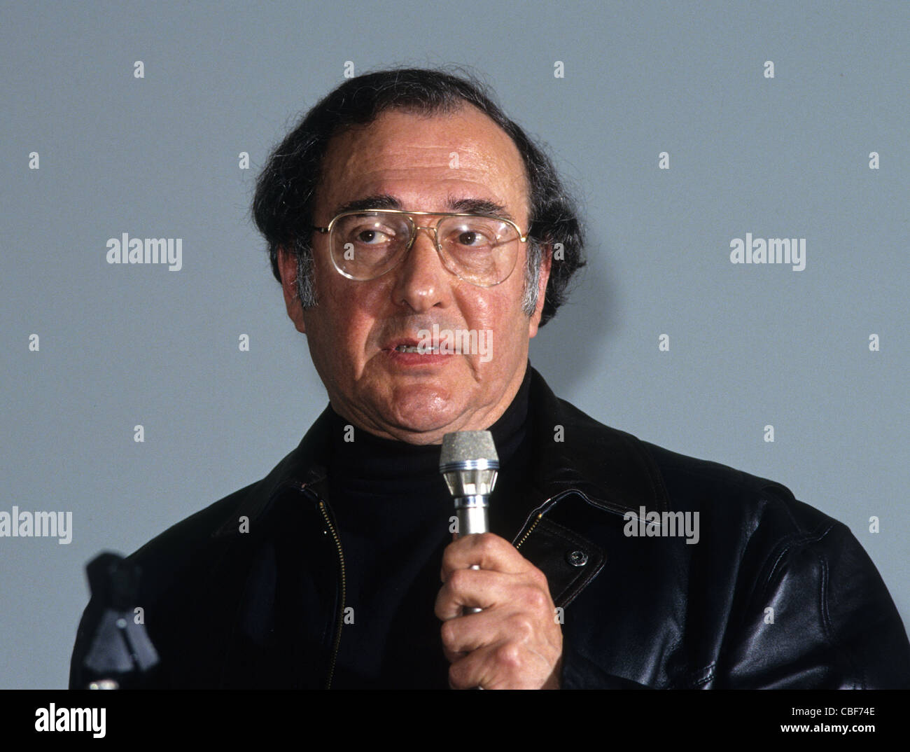 Article 19 orateur Banque de photographies et d’images à haute ...