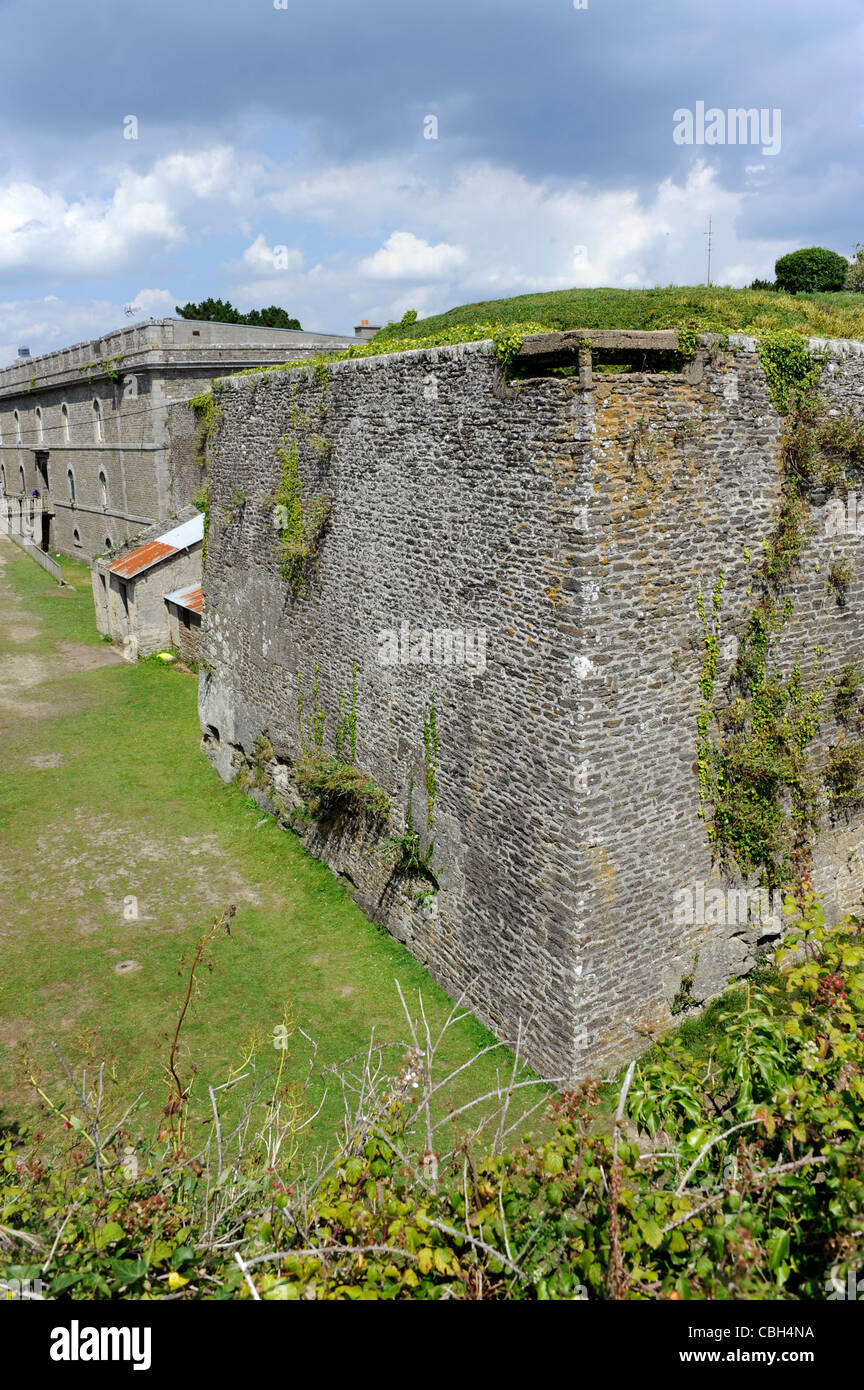 Fort surville Banque de photographies et d’images à haute résolution ...