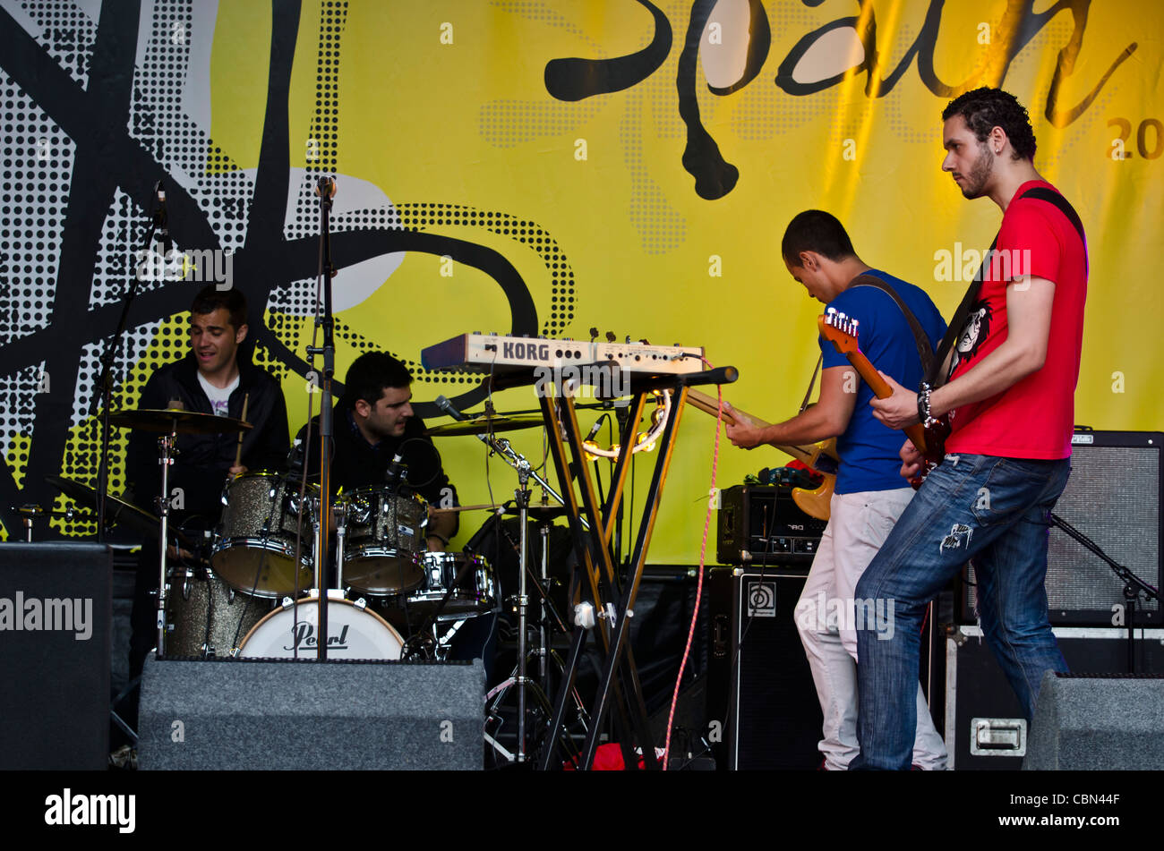 Groupe espagnol musique espagnole percussion Banque de photographies et ...
