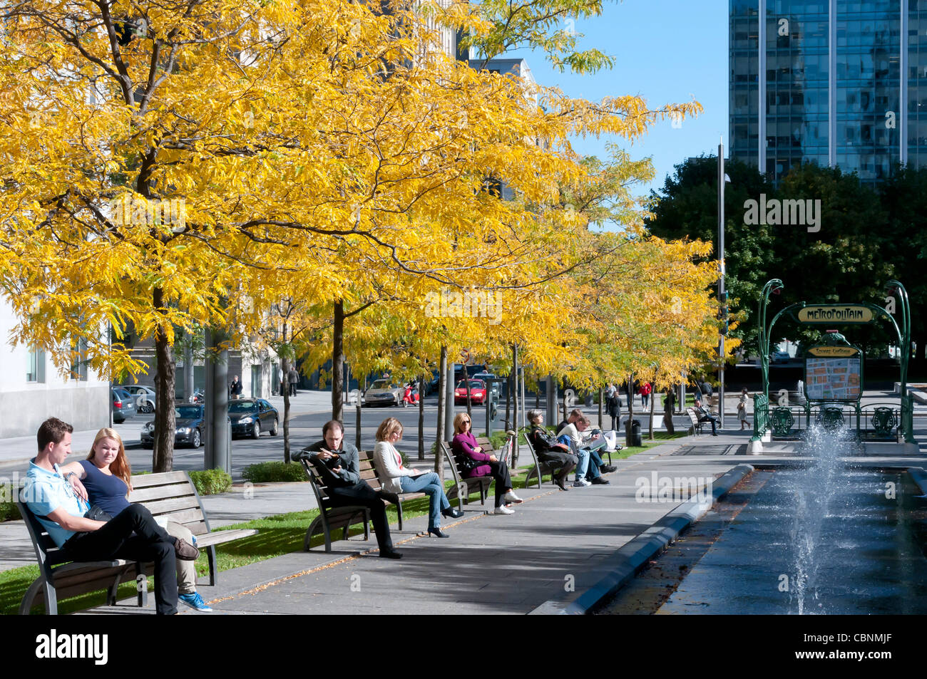 Montreal victoria square Banque de photographies et d’images à haute ...