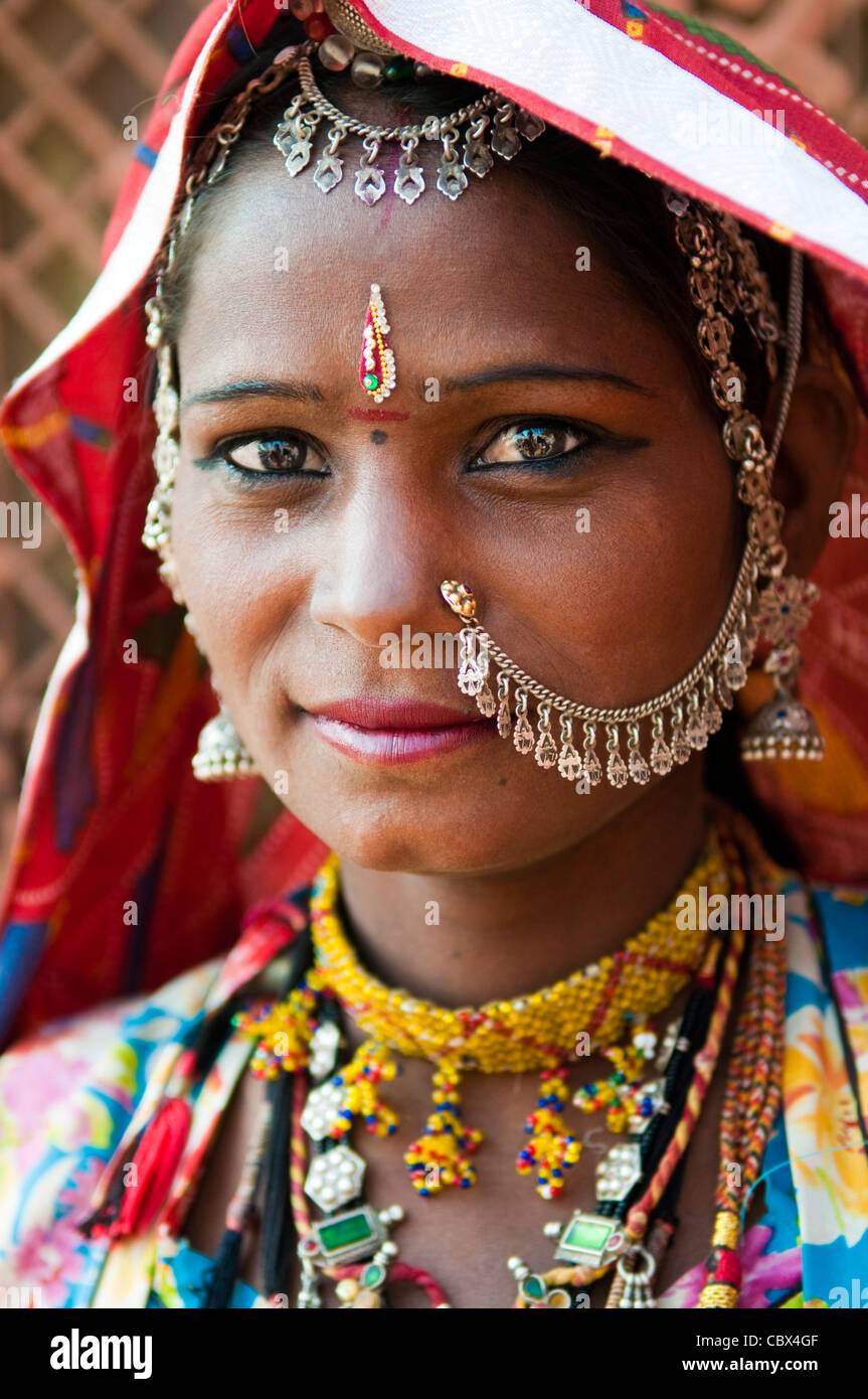 Portrait d'une femme du Rajasthan Inde Photo Stock - Alamy