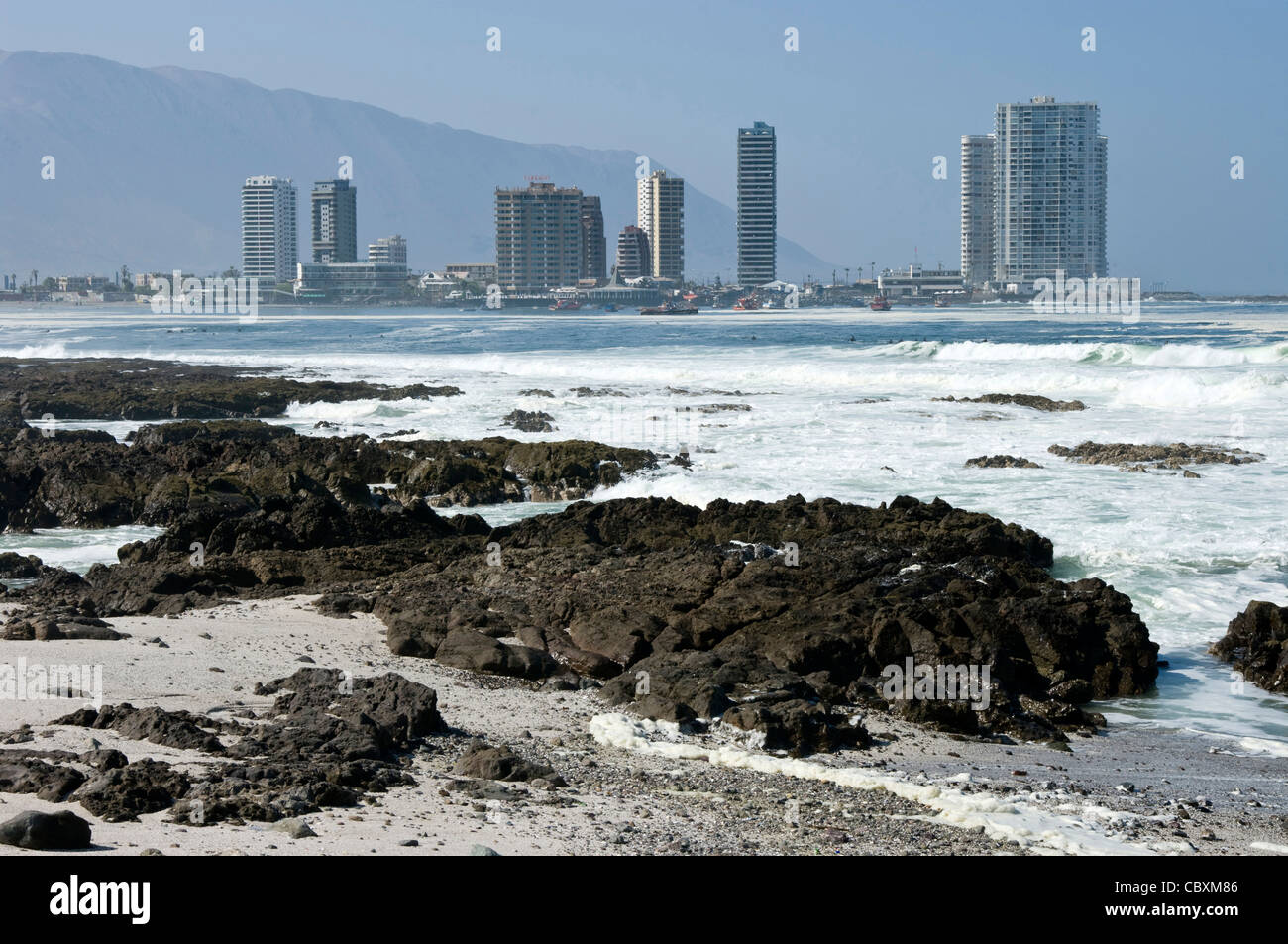 Chile iquique city cavancha beach Banque de photographies et d’images à ...