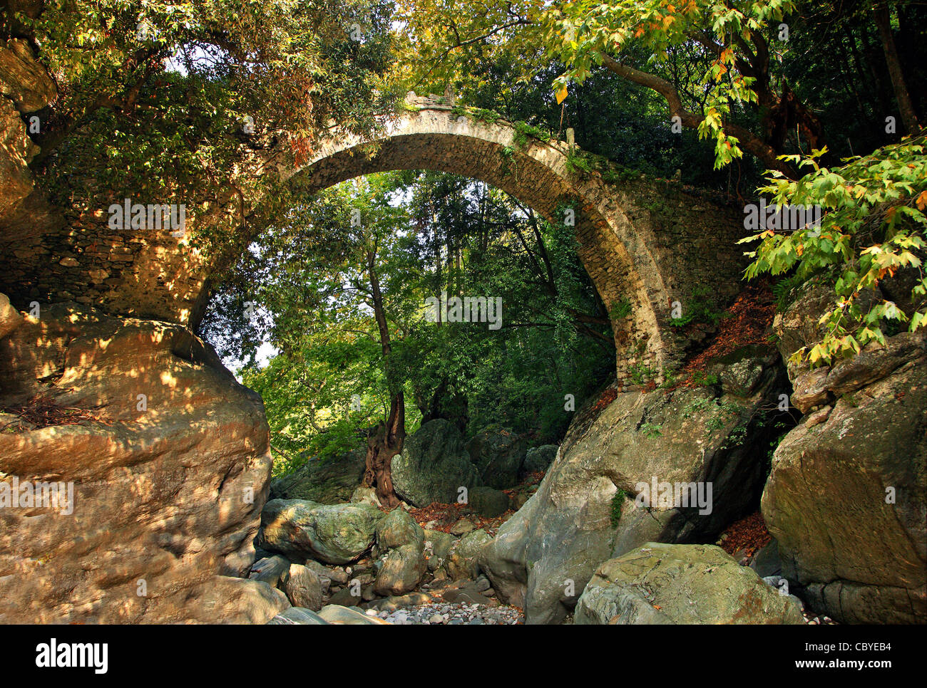 Pont Voûté Banque d'image et photos - Alamy