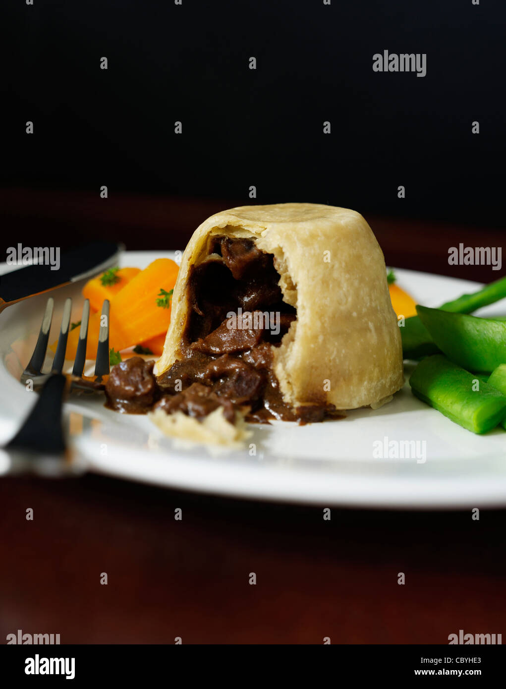 Steak et pudding aux reins Banque de photographies et d’images à haute ...