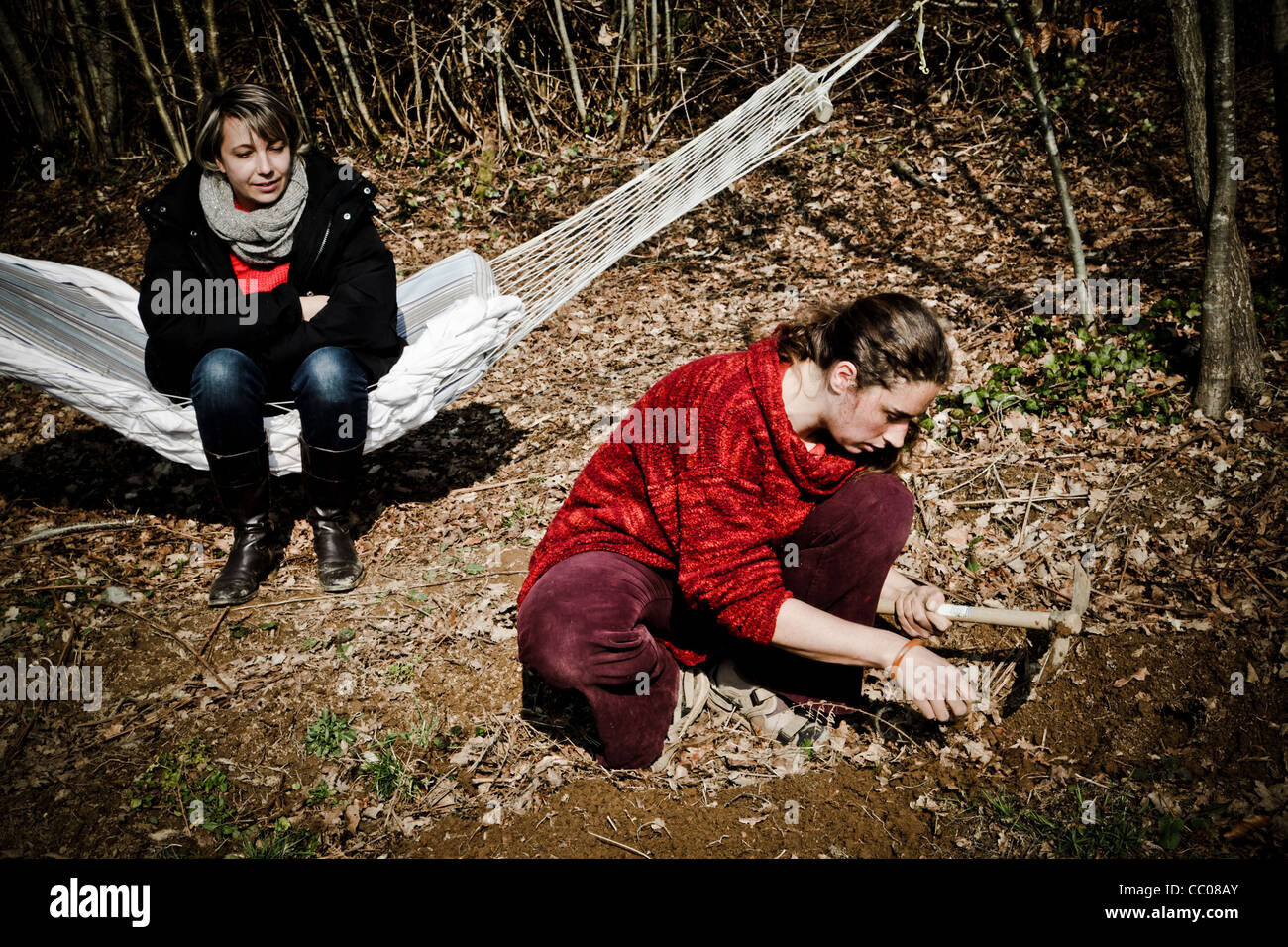 LORELEI AVEC SA SŒUR VANESSA, elle a tout quitté pour venir CONSTRUIRE ...