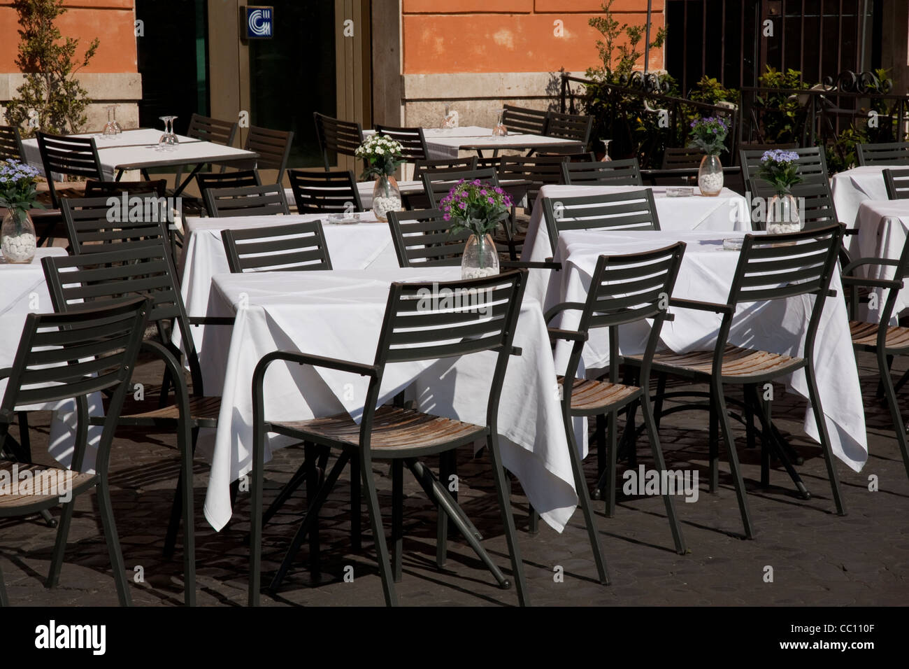 Cafe Tables dans la Piazza Navona, Rome, Italie Photo Stock - Alamy