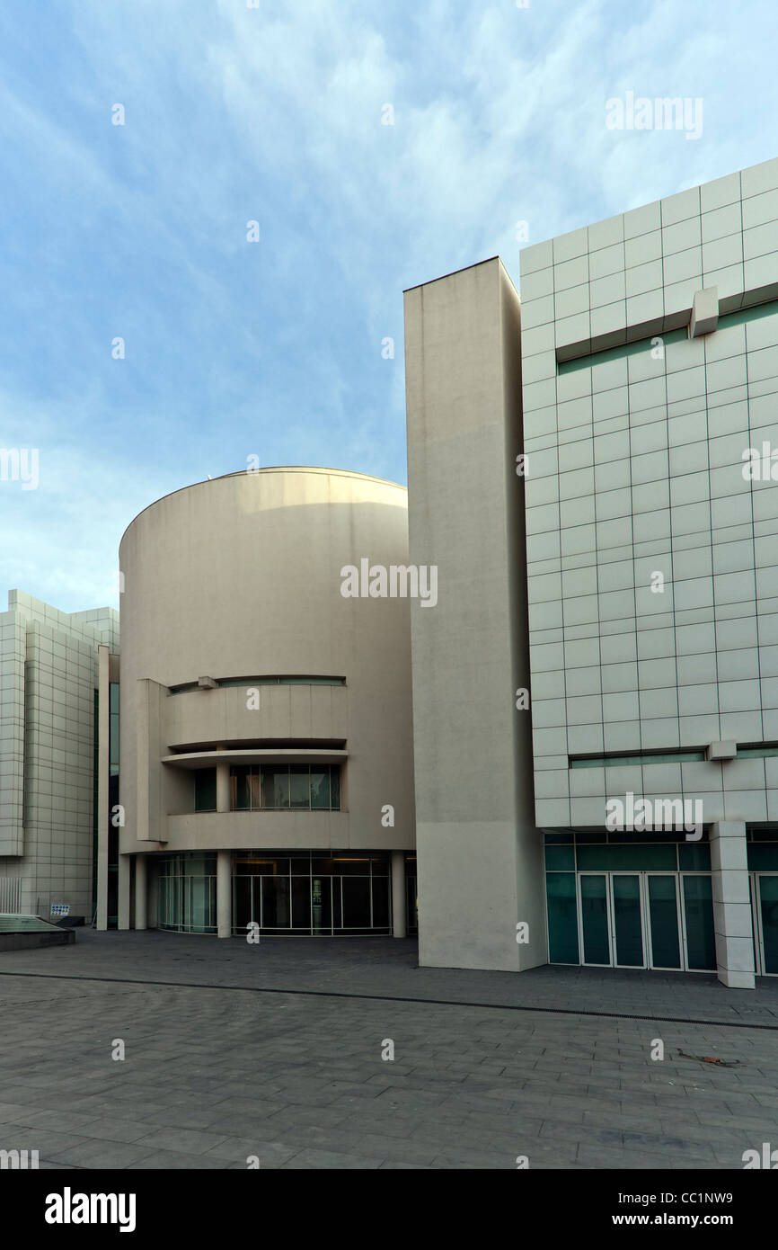 Facade macba richard meier architect Banque de photographies et d ...