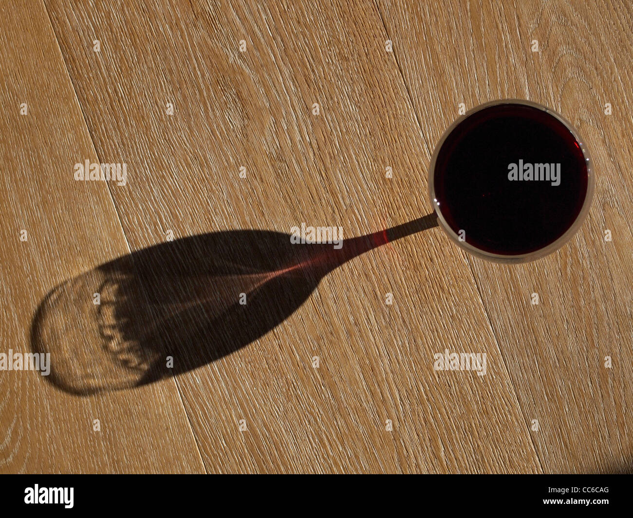 Ménisque d'alcool Banque de photographies et d’images à haute ...