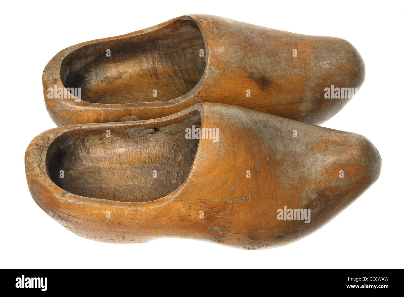 Sabots anciens en bois Banque d'images détourées - Alamy