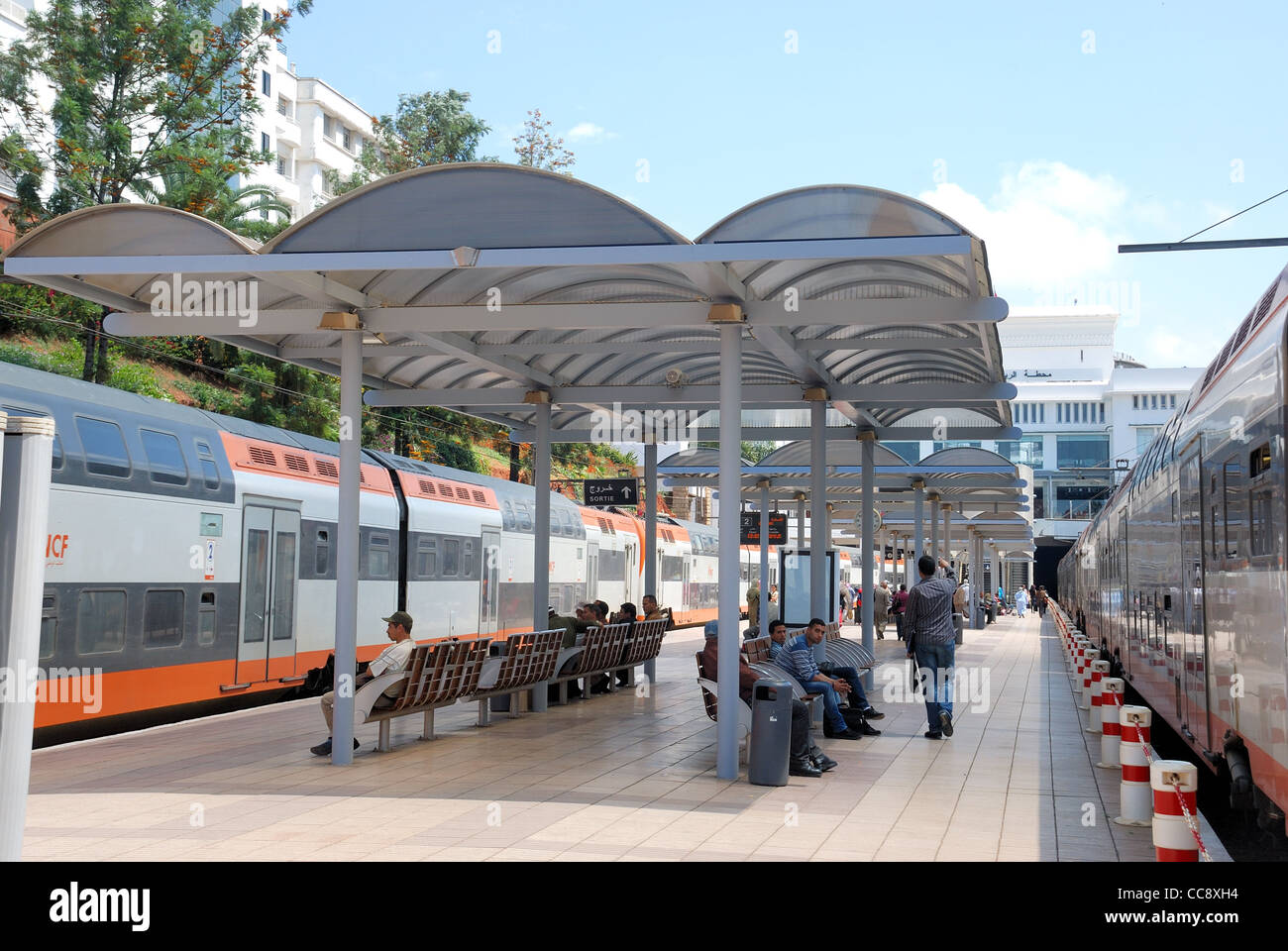 Gare de train de rabat ville Banque de photographies et d’images à ...