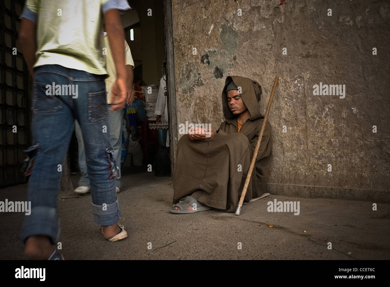 Morocco blind beggar Banque de photographies et d’images à haute ...