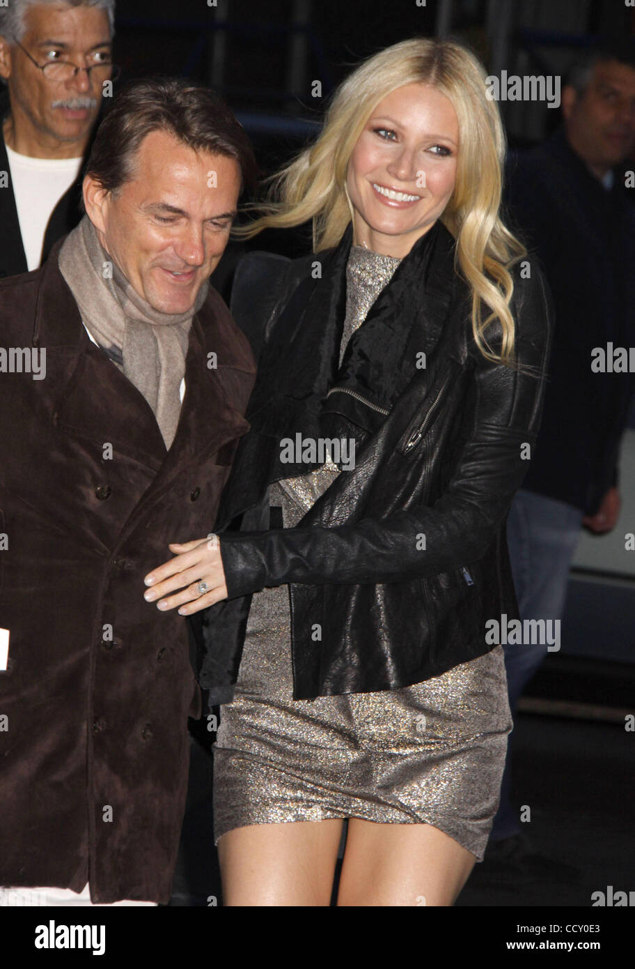 Le publiciste STEPHEN HUVANE et l'actrice Gwyneth Paltrow assister à la ...