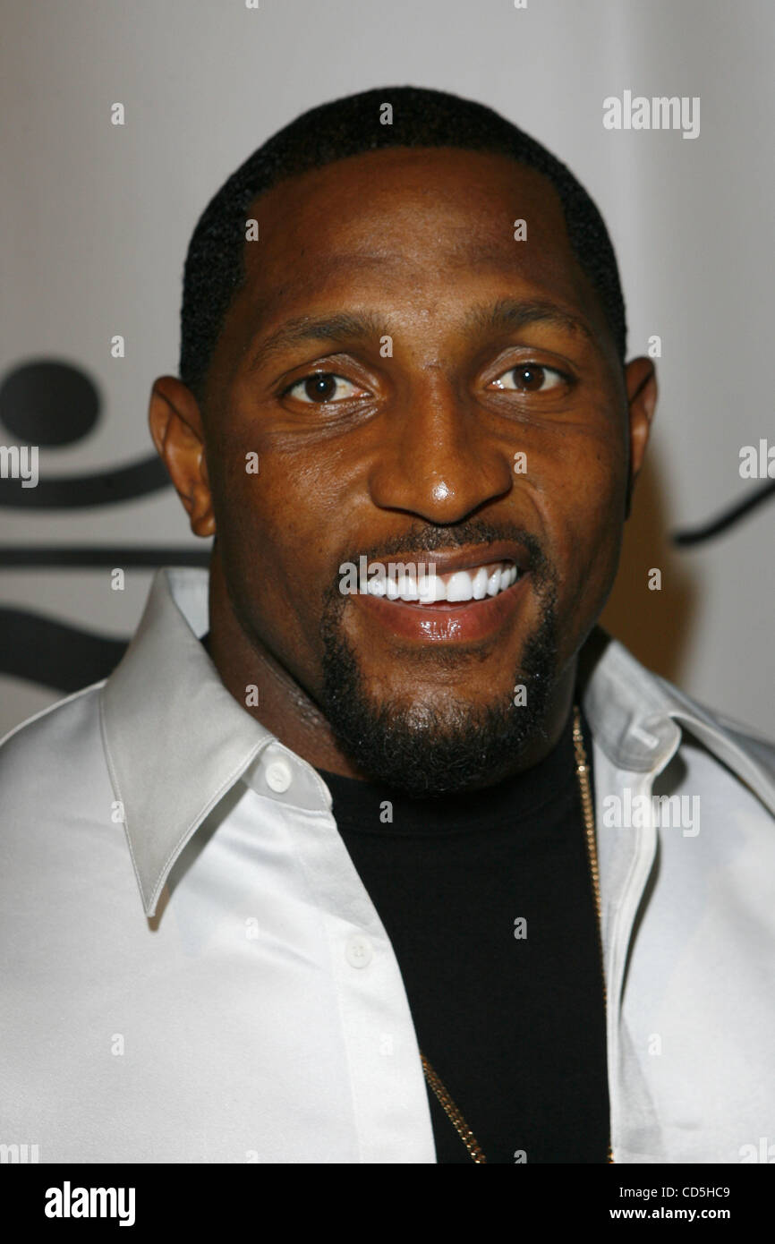 Ray lewis nous Banque de photographies et d’images à haute résolution ...