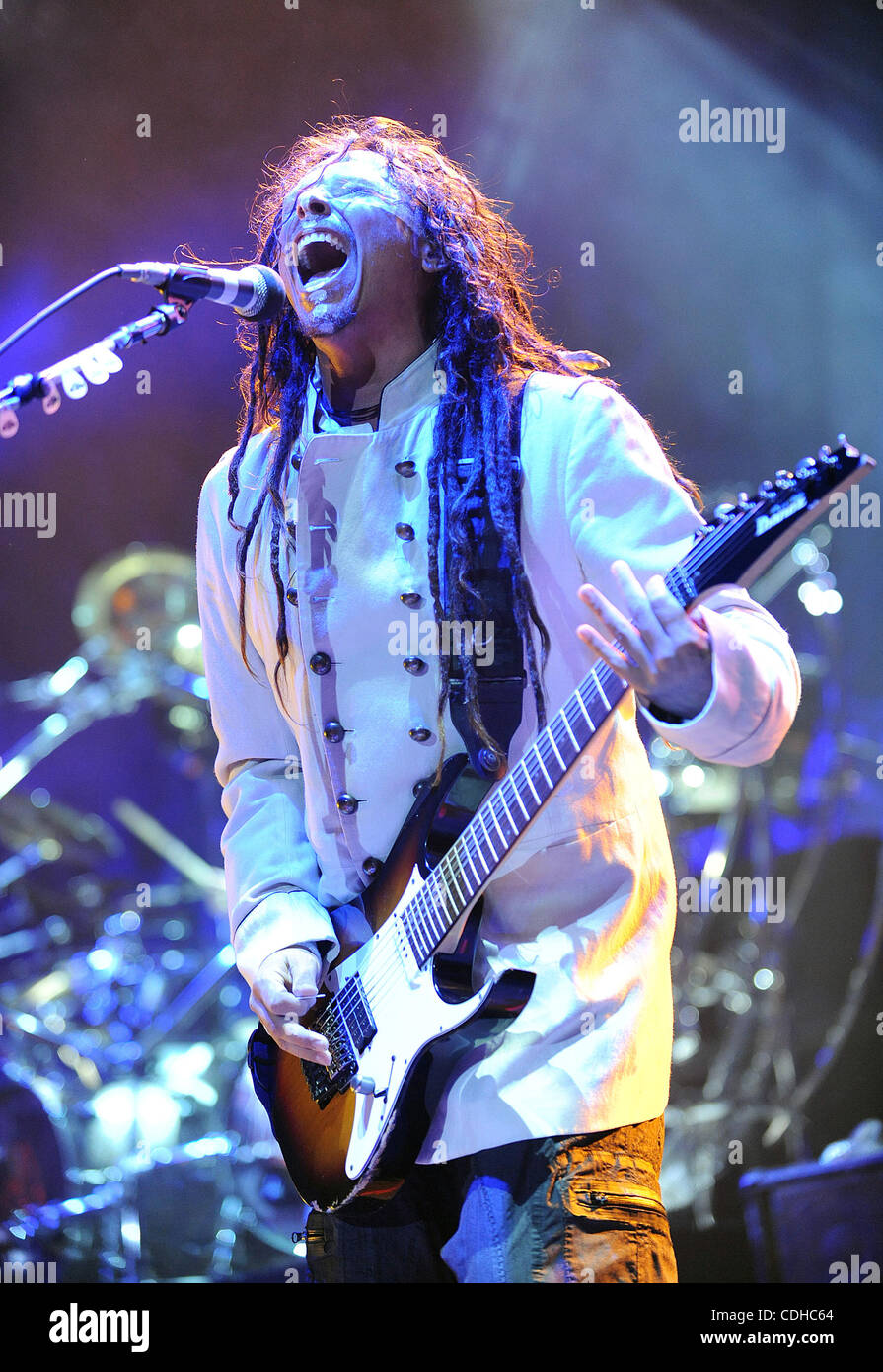 2 février 2011 - Fayetteville, North Carolina, USA - guitariste JAMES ...