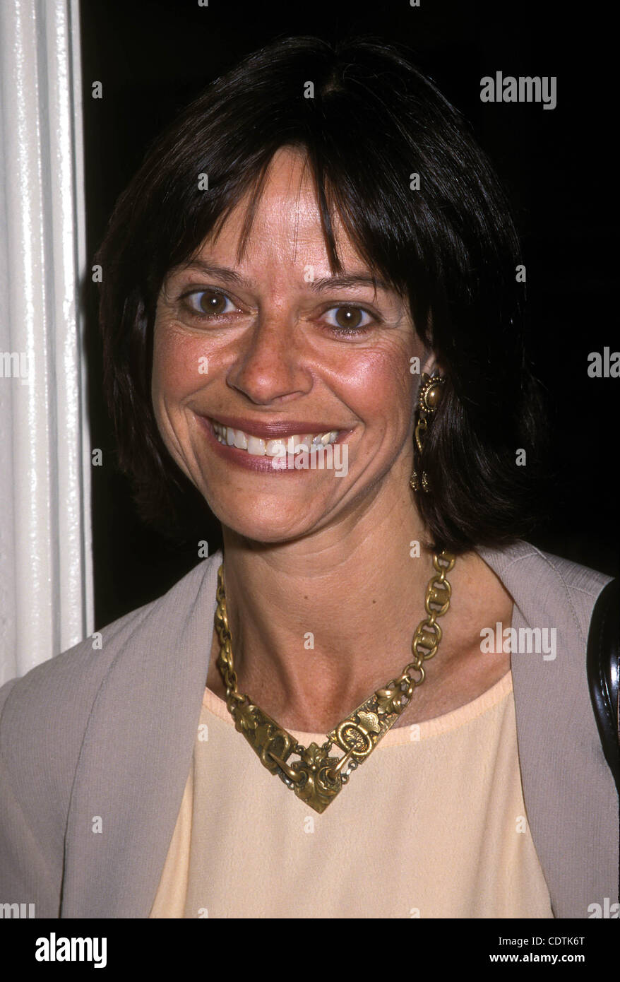 Joyce maynard Banque de photographies et d’images à haute résolution ...